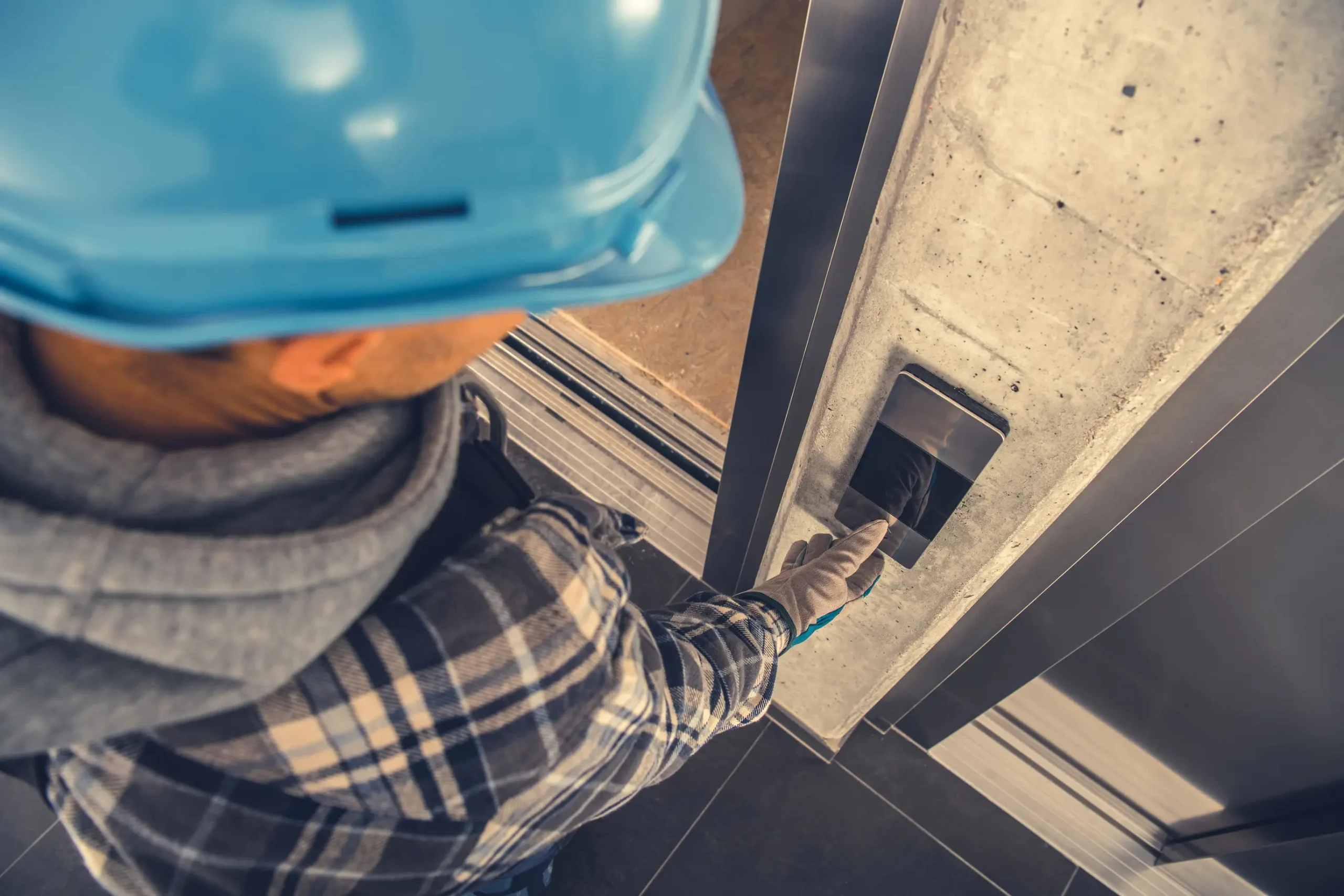 Goods Hoist Lift Malaysia: Buyer's Guide, Safety & JKKP
